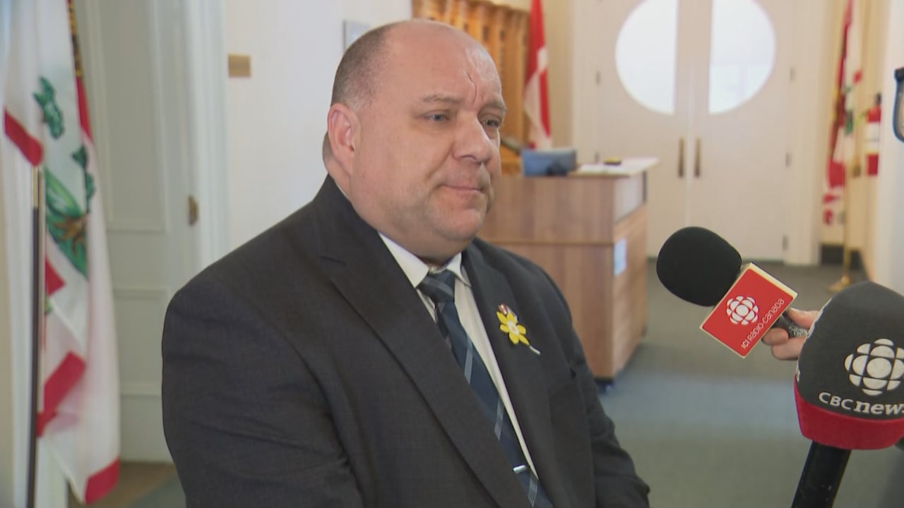 Gilles Arsenault asks for leave from PEI legislature after cabinet ouster