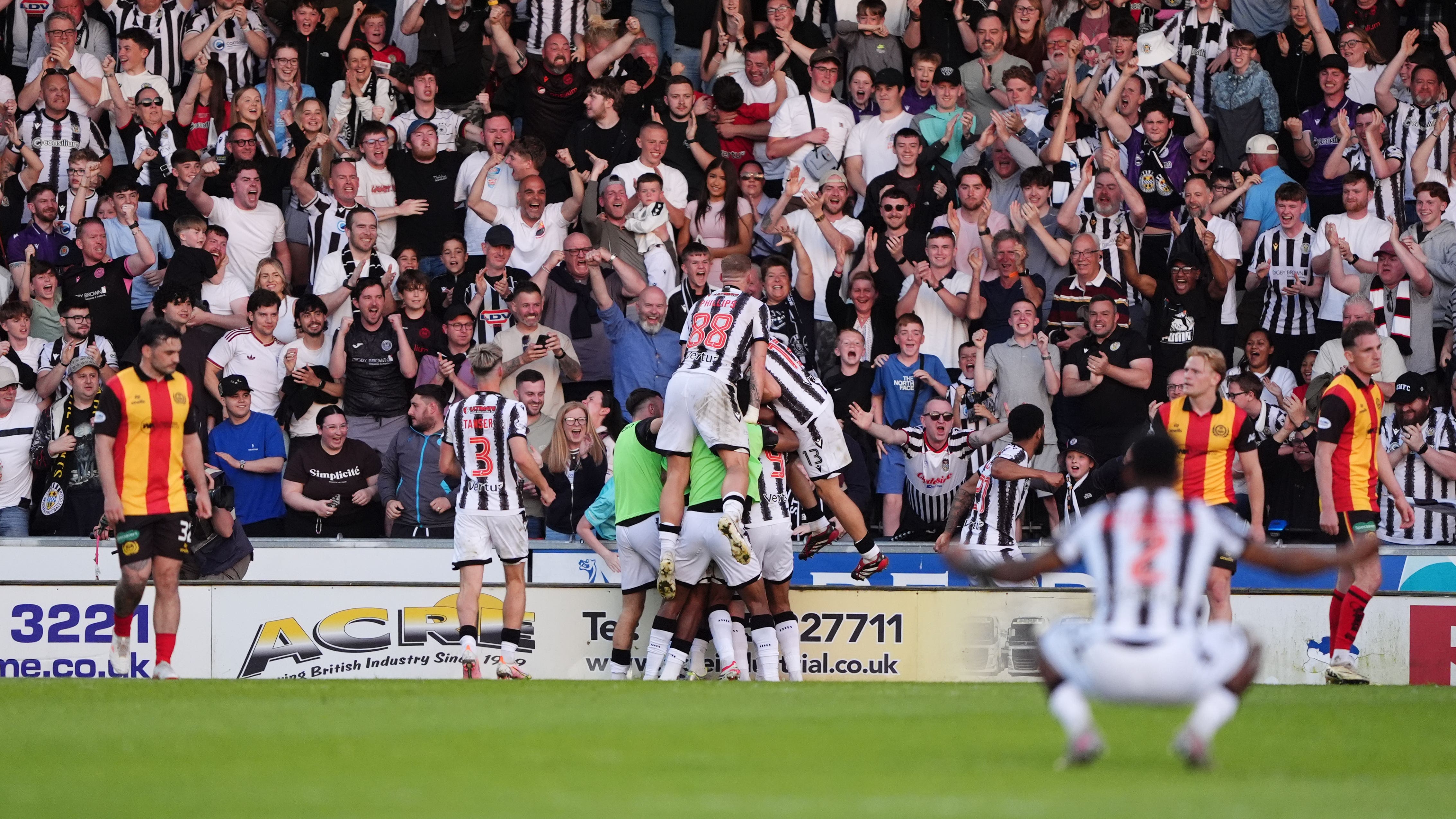 St Mirren retain William Hill Premiership status after beating Partick ...