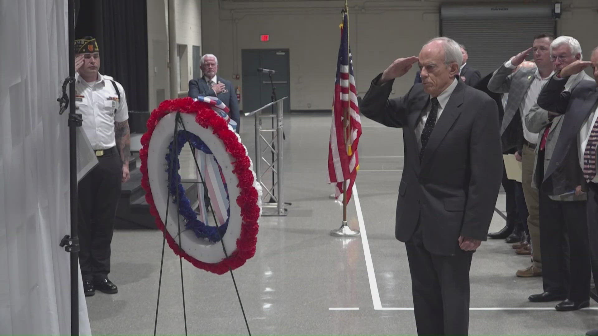 Florence turns out to celebrate freedom, honor sacrifice