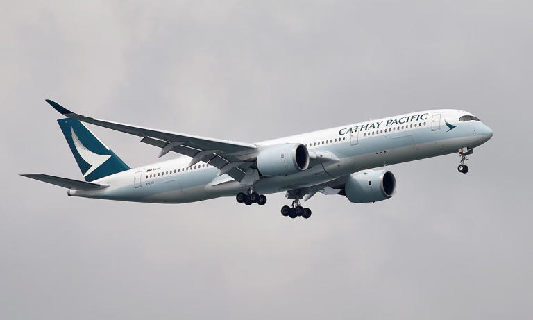 Cathay Pacific flight from Australia plunges near Hong Kong in severe ...