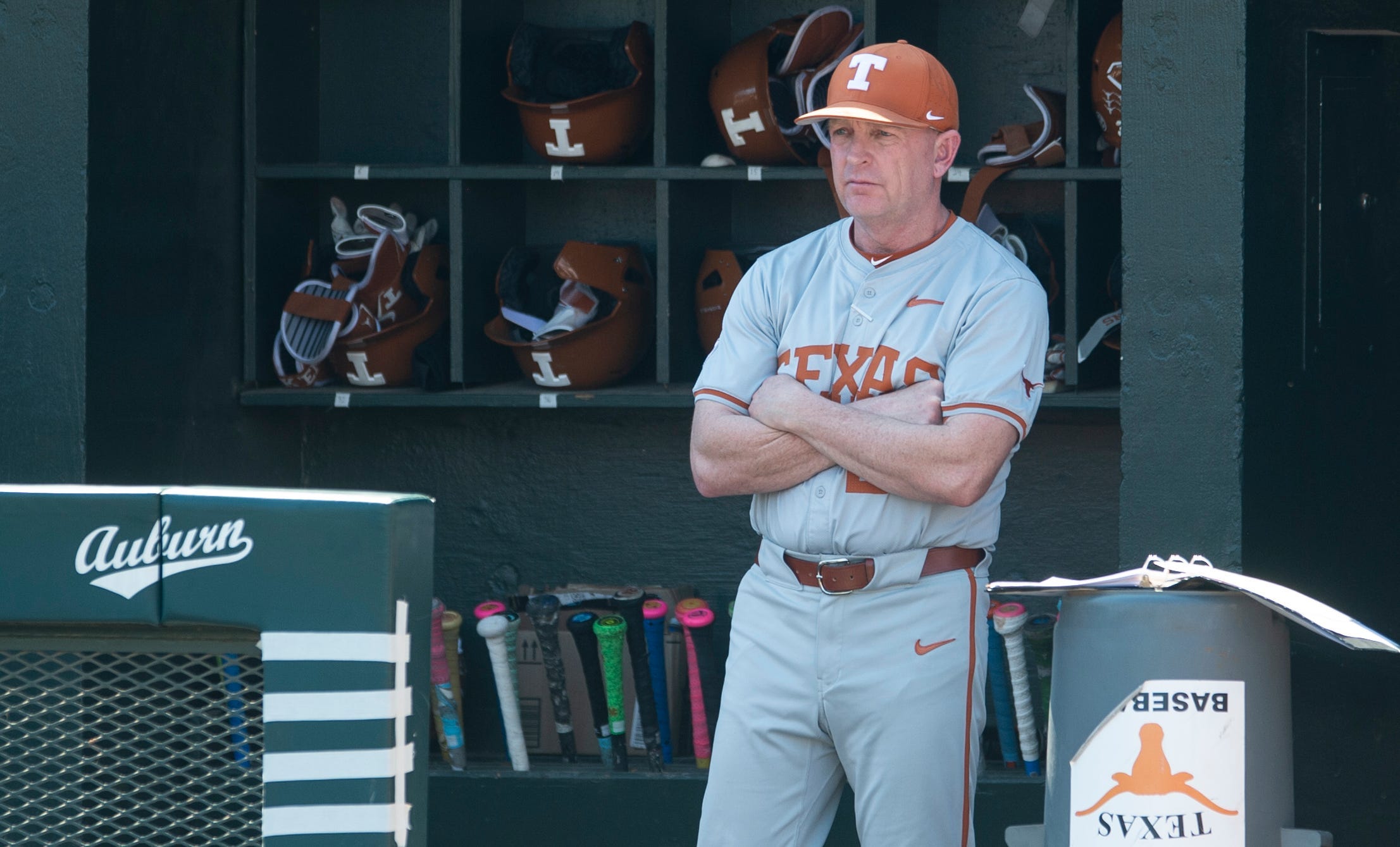 Texas baseball gets favorable path to CWS through Austin regional