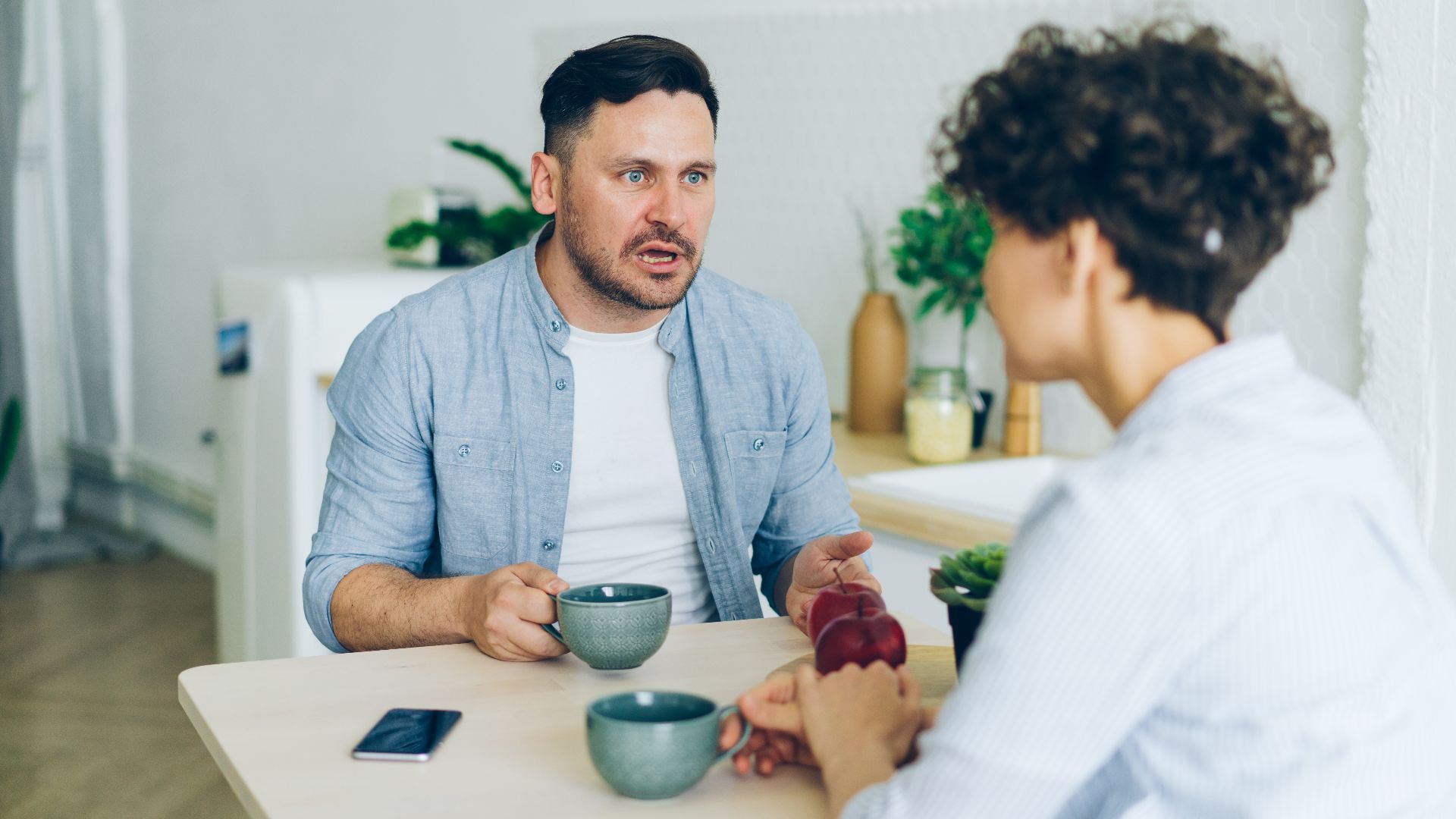 10 things women call standards & 10 things men call impossible
