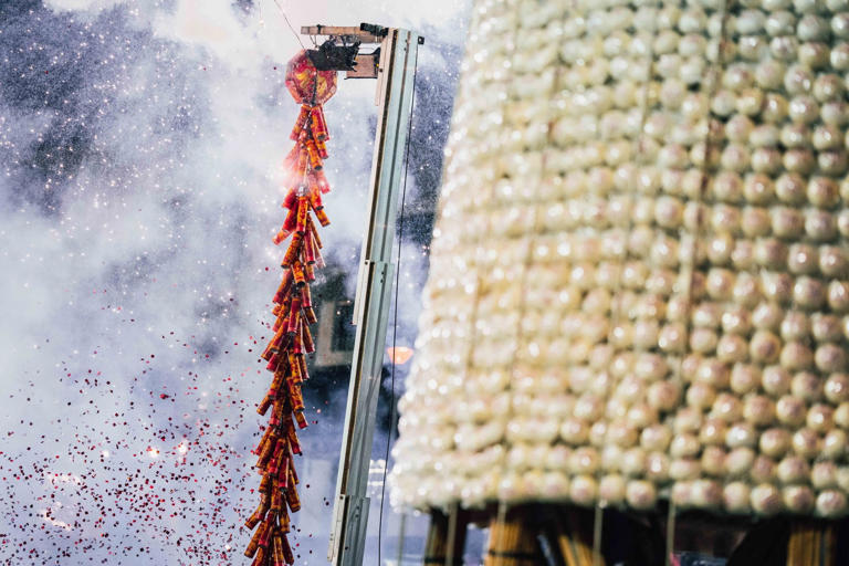 HKFP lens: Crowds flock to Cheung Chau for annual bun festival race and ...