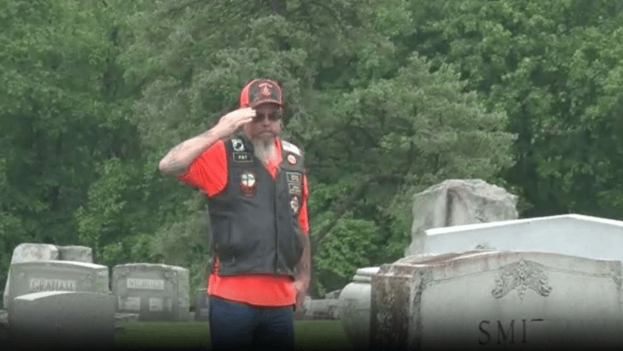 Belmont residents gather to remember fallen heroes