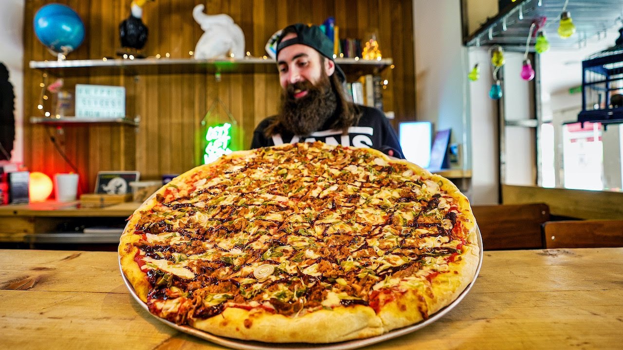 Louis gigantic pizza challenge | BeardMeatsFood