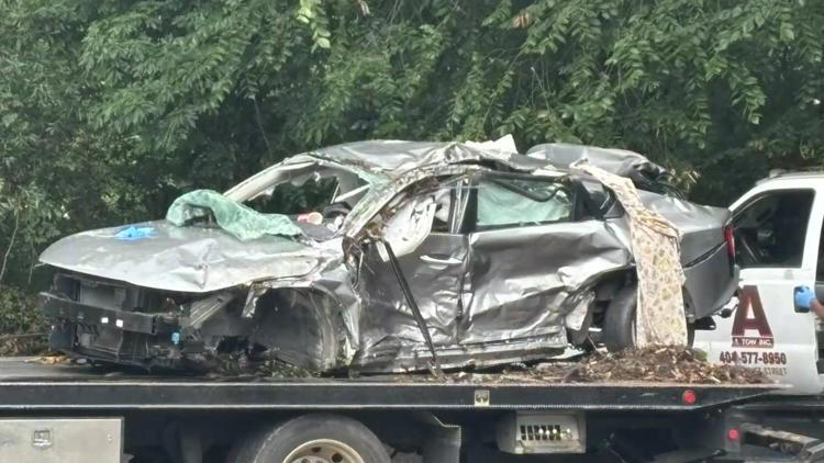 Woman hit, killed outside Atlanta gas station after car fleeing from ...