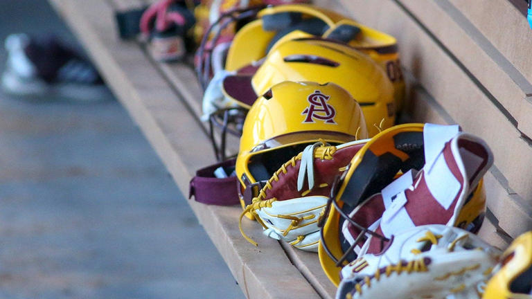 Obscene hot mic moment interrupts ESPN's broadcast of Arizona State ...
