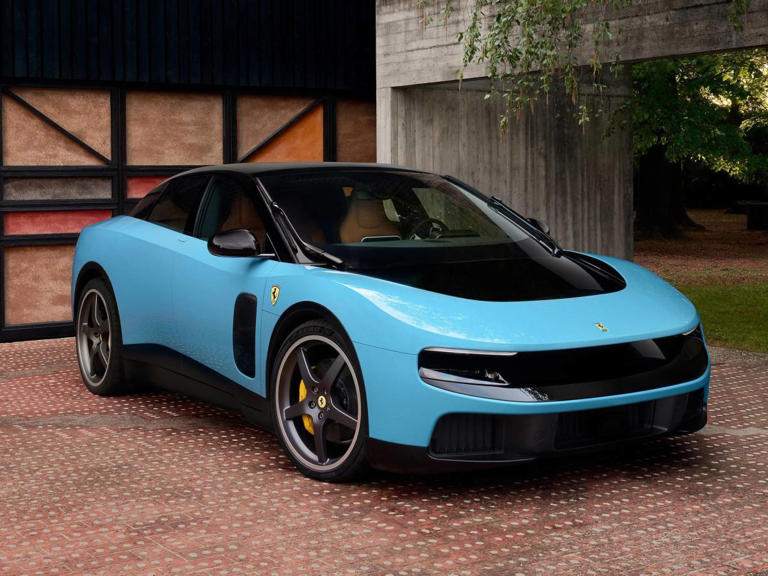 Ferrari accende la prima elettrica. Luce in vendita a 550mila euro ...