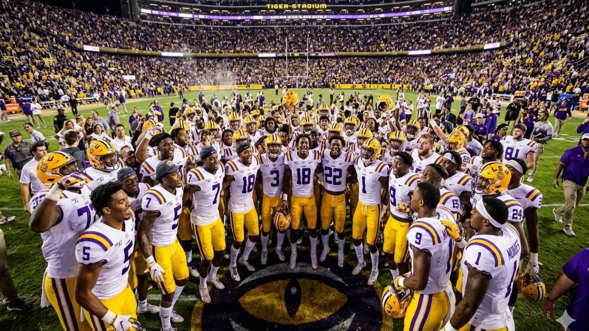 Ranking of the 2026 college football recruiting classes: 21 programs ...