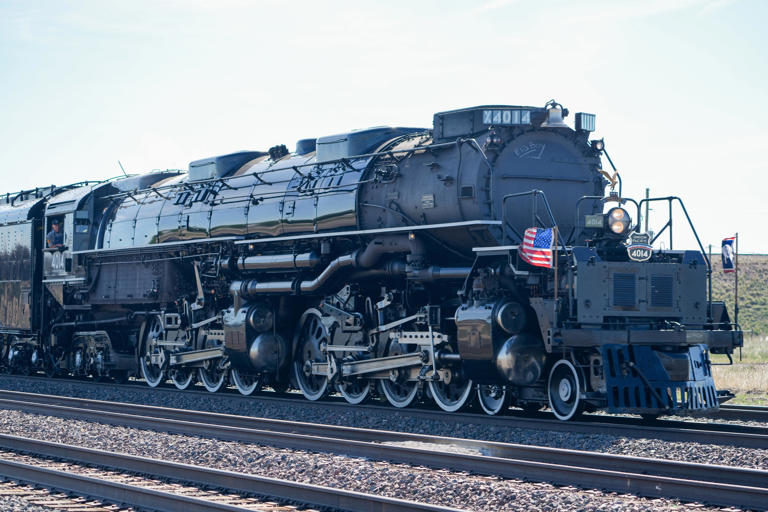 Plan your spot in Pennsylvania to see UP's Big Boy 4014 for USA 250th