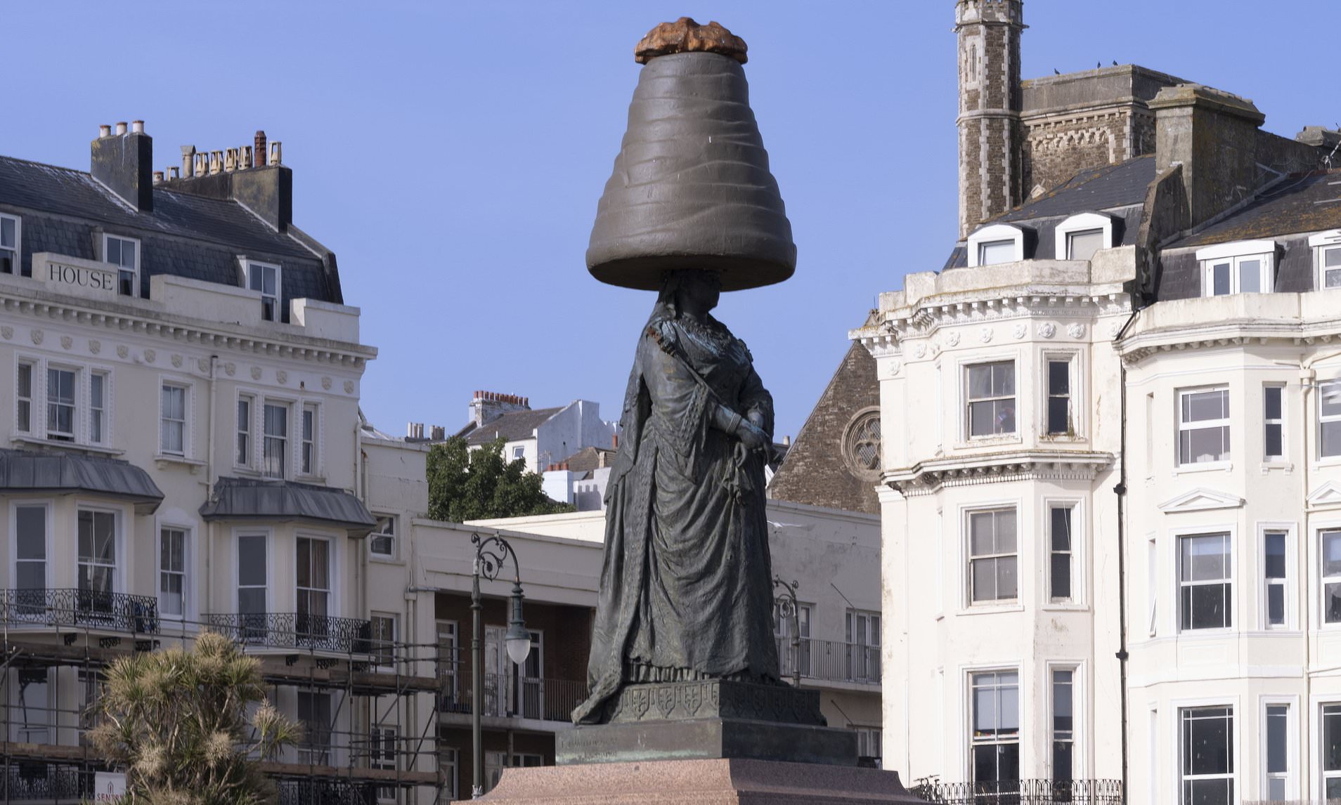Bank holiday prankster places giant Walnut Whip chocolate bar on head ...