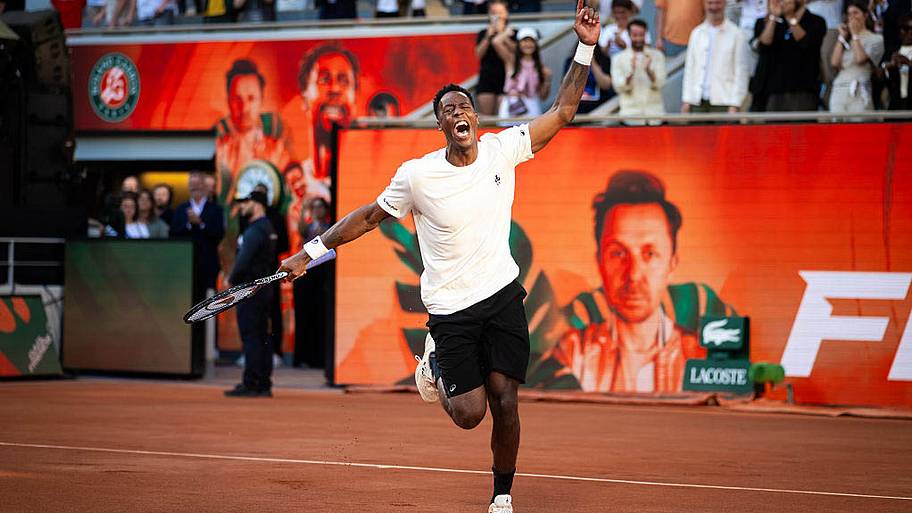 Gaël Monfils takes final bow at Roland Garros