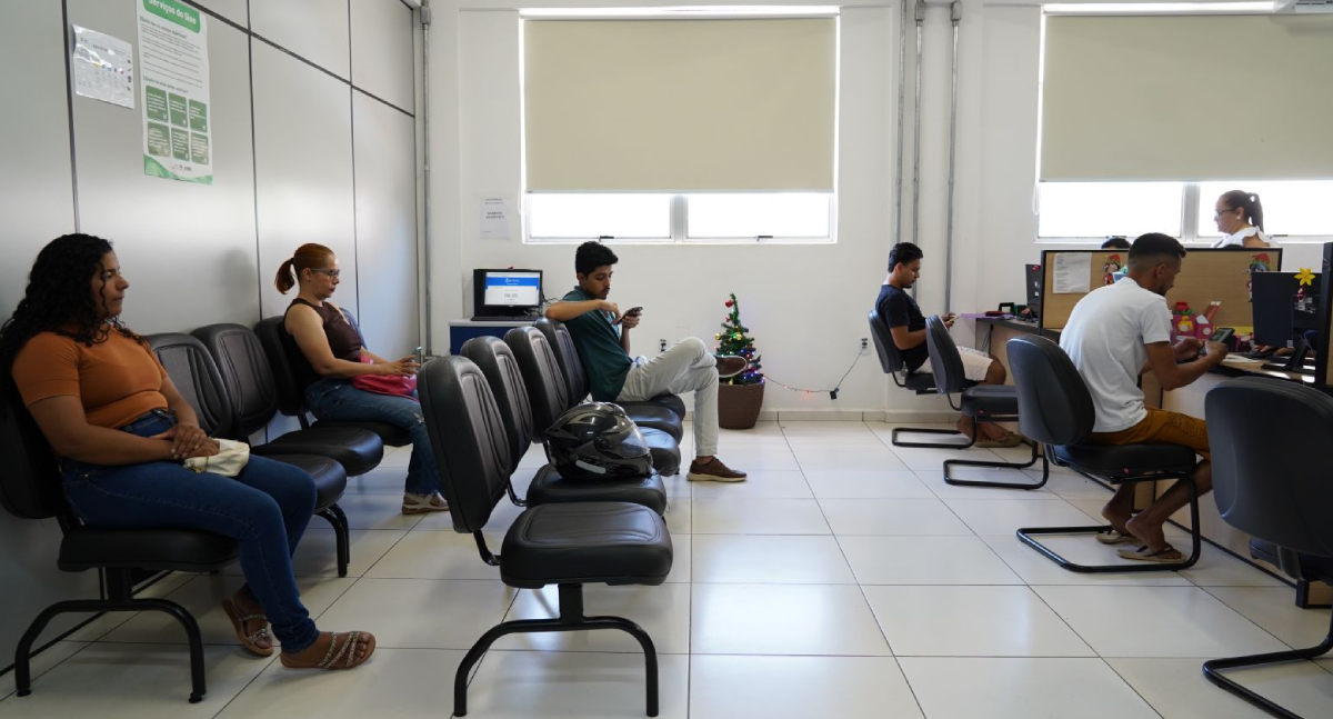 Sine municipal disponibiliza mais de 50 novas vagas de emprego em PVH