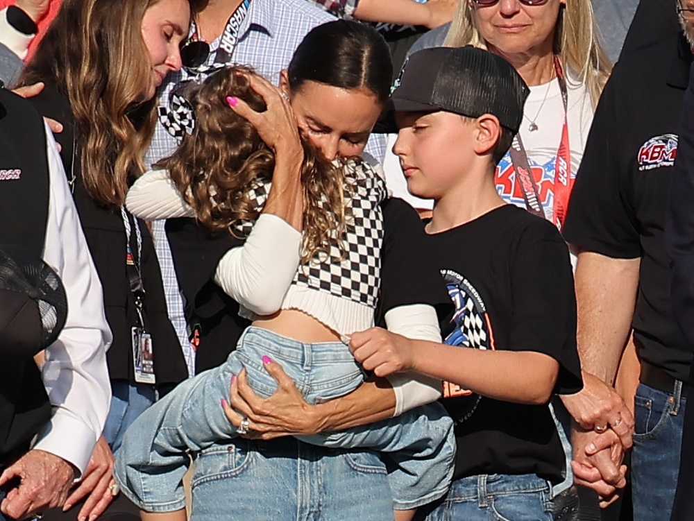 Kyle Busch’s son comforted by Kyle Larson’s son in heartwarming moment ...