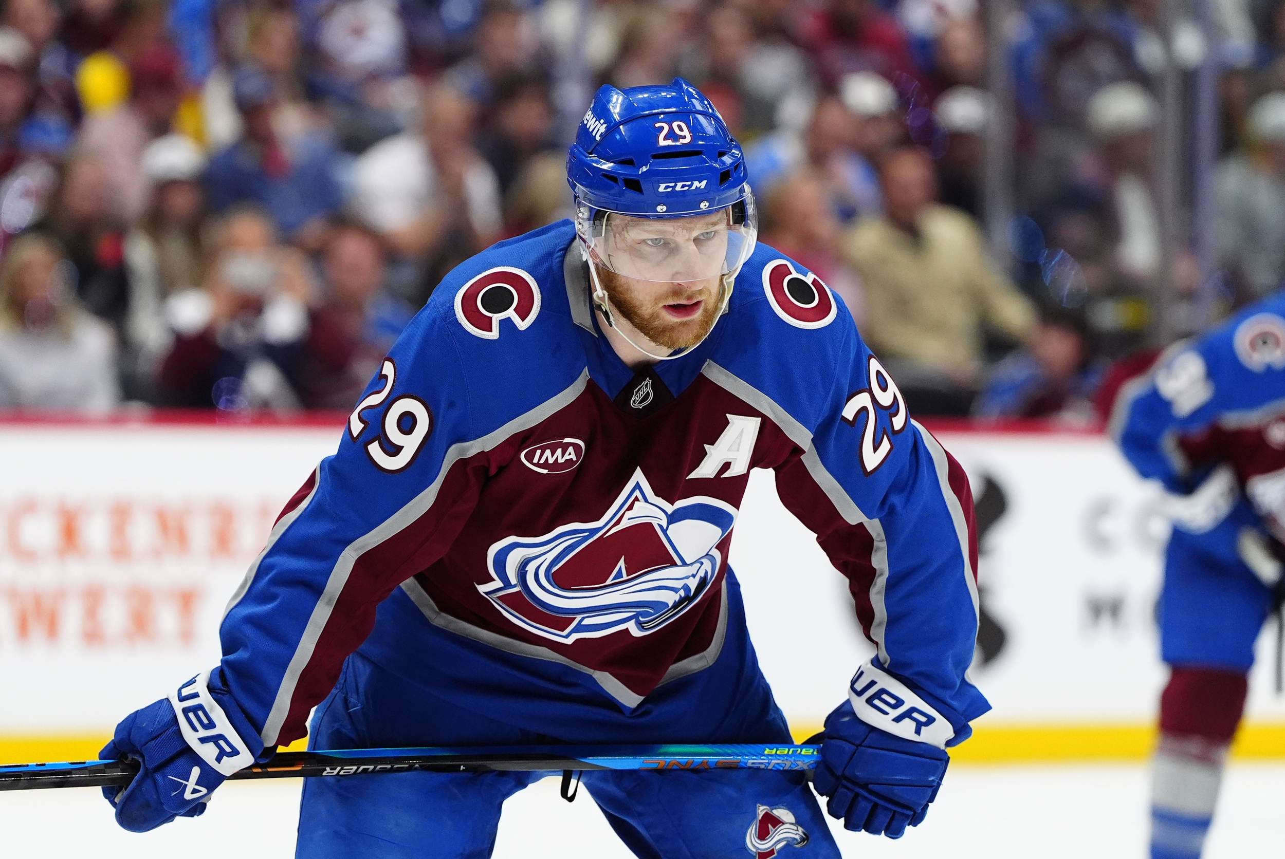 Nathan MacKinnon’s teammates have his back ahead of must-win game 4