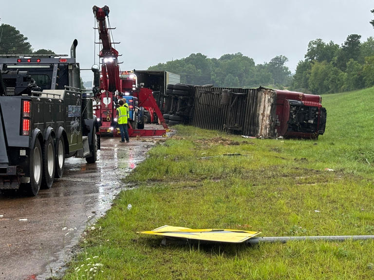 18-wheeler hauling Kit Kat bars overturns on I-20