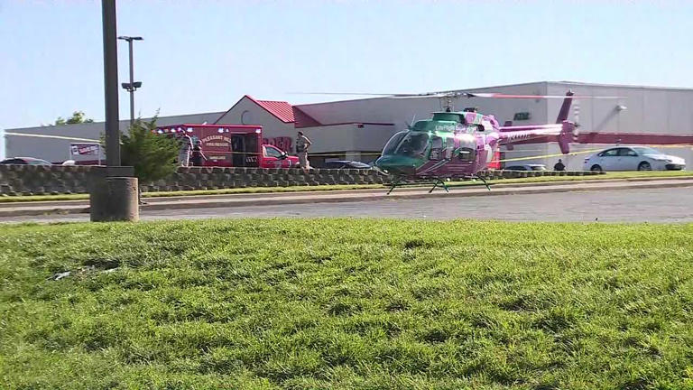 3 injured, suspect in custody following shooting at Price Chopper in ...