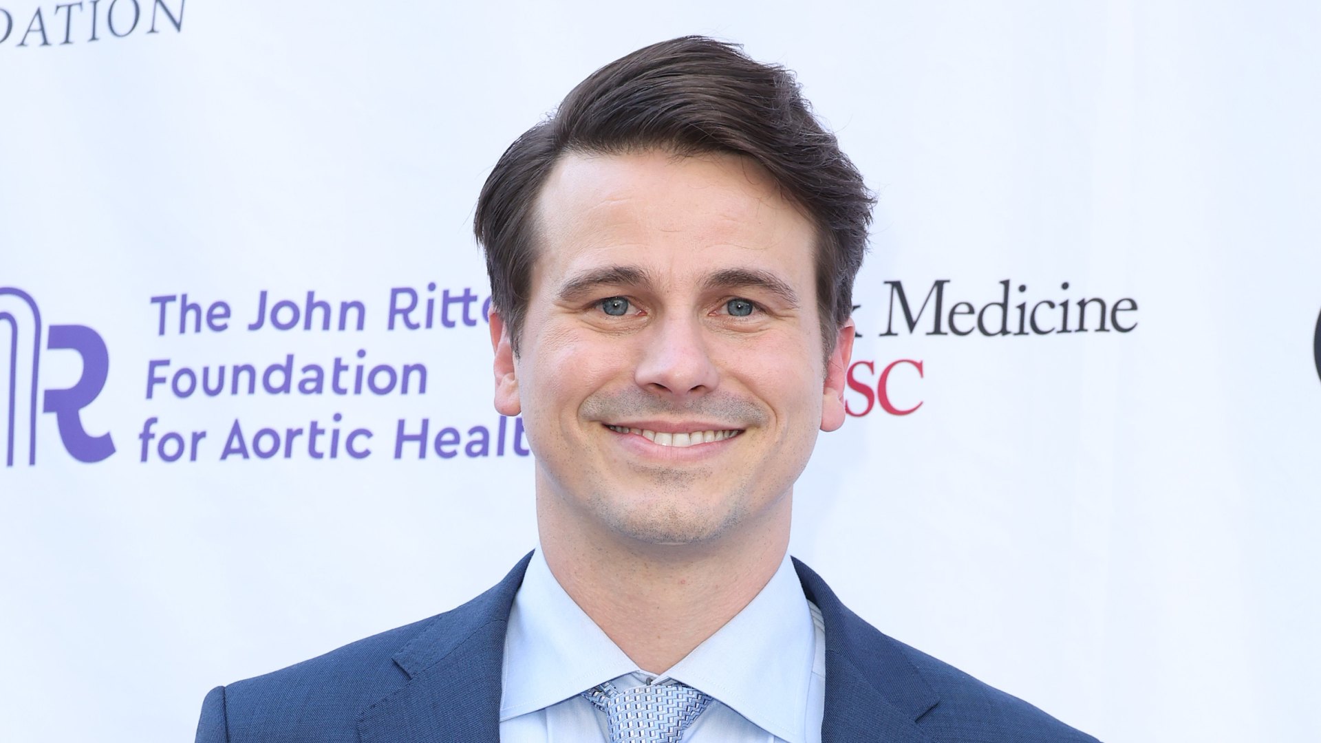 Jason Ritter details 'forever' bond with late dad's '8 Simple Rules ...