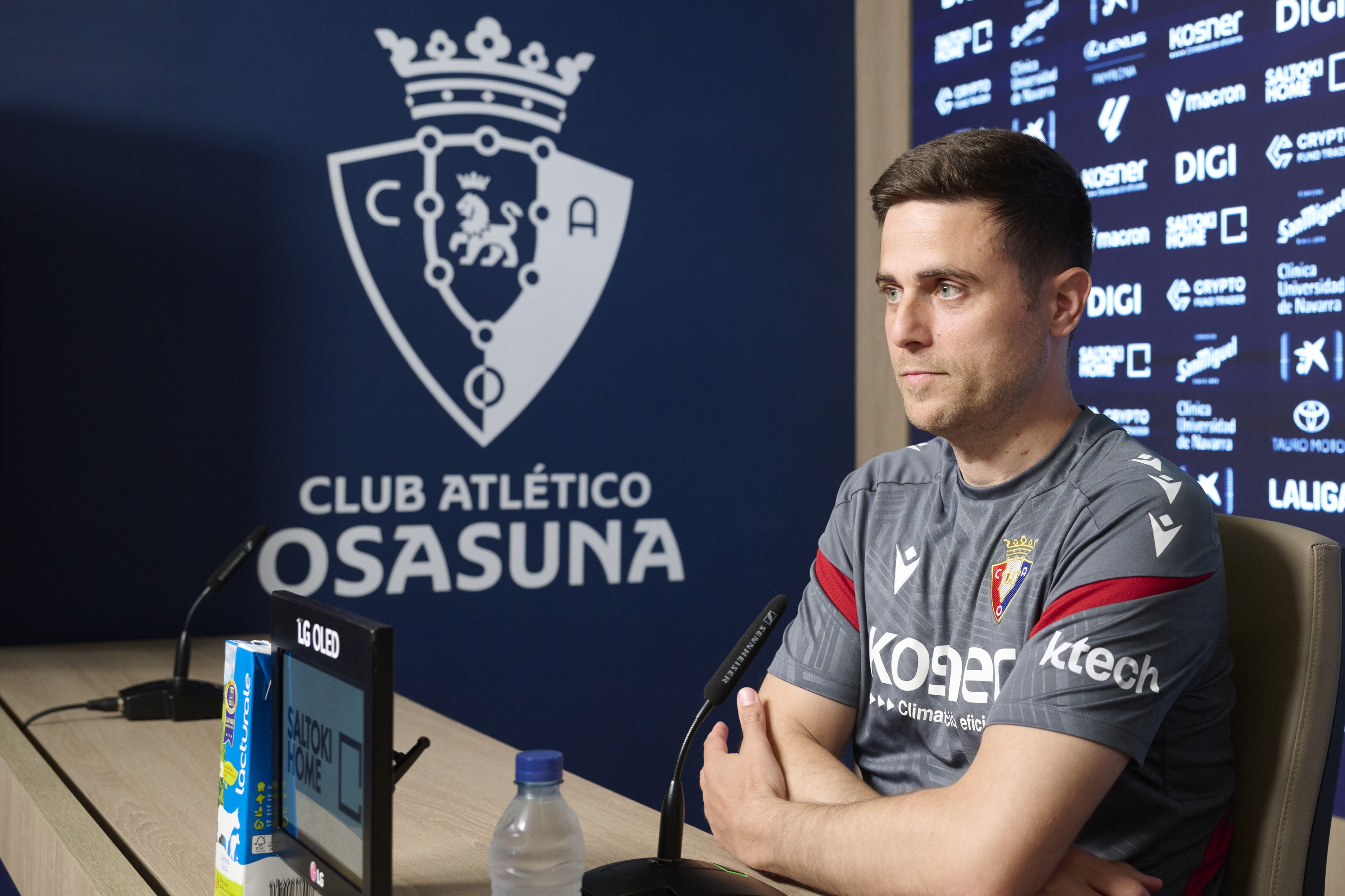 Osasuna fulmina a Alessio Lisci
