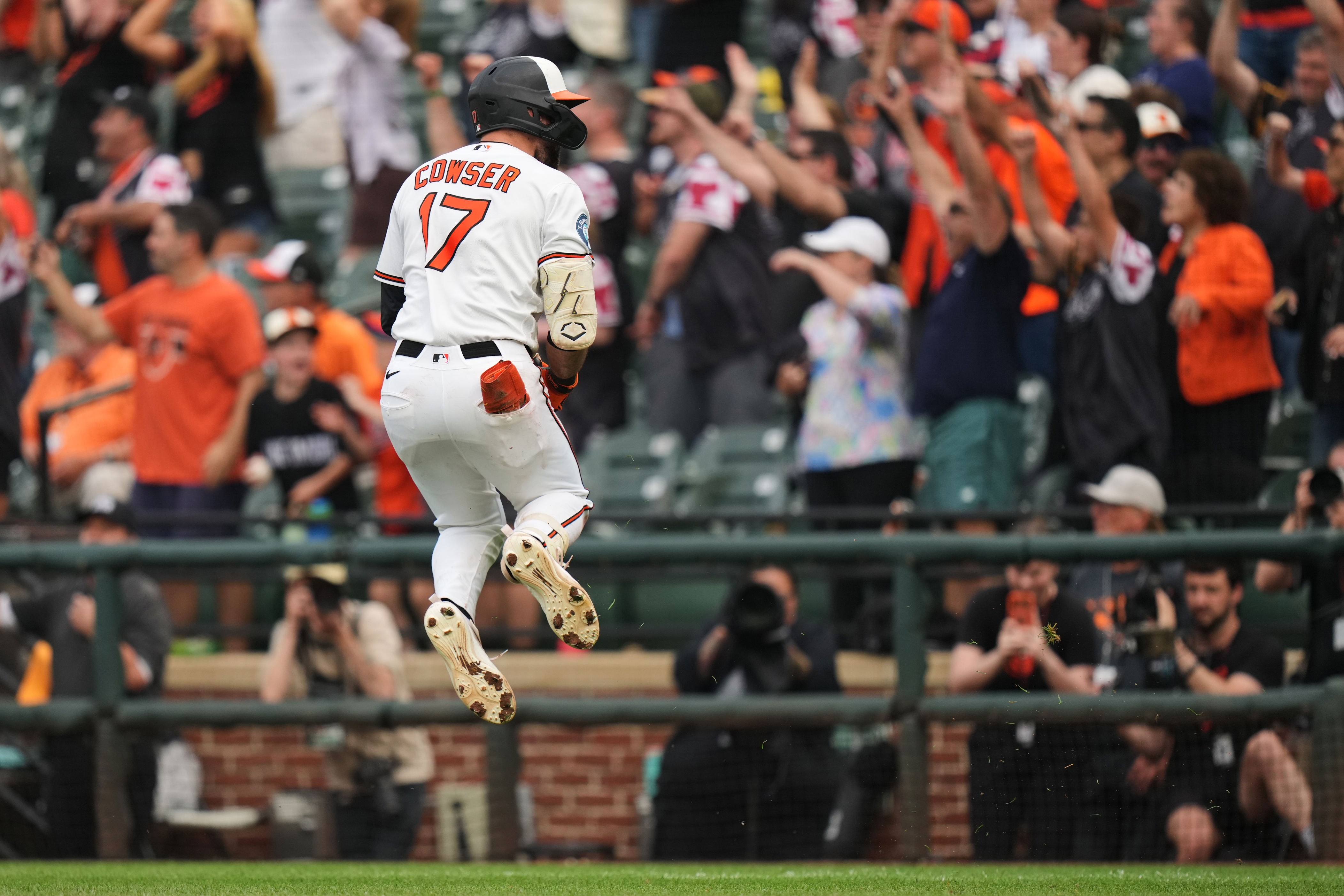 Cowser hits 2nd game-winning HR in 2 days, giving the Orioles a 9-7 win ...