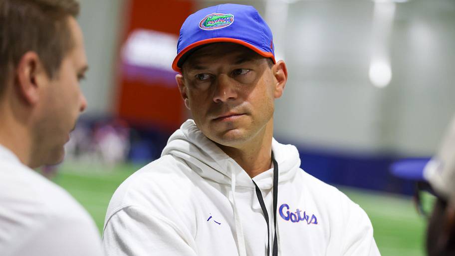 Former Kentucky coach Jon Sumrall is openly distancing his defense from ...