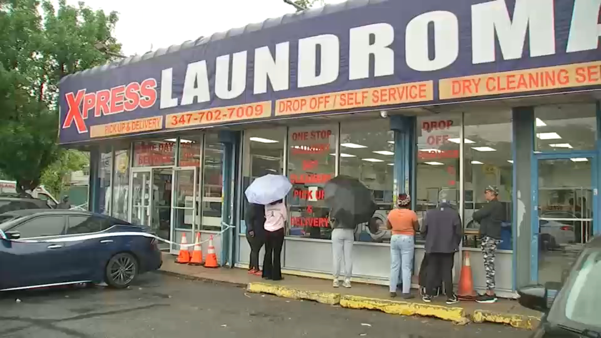 Man fatally shot inside Flatlands, Brooklyn laundromat; another man grazed