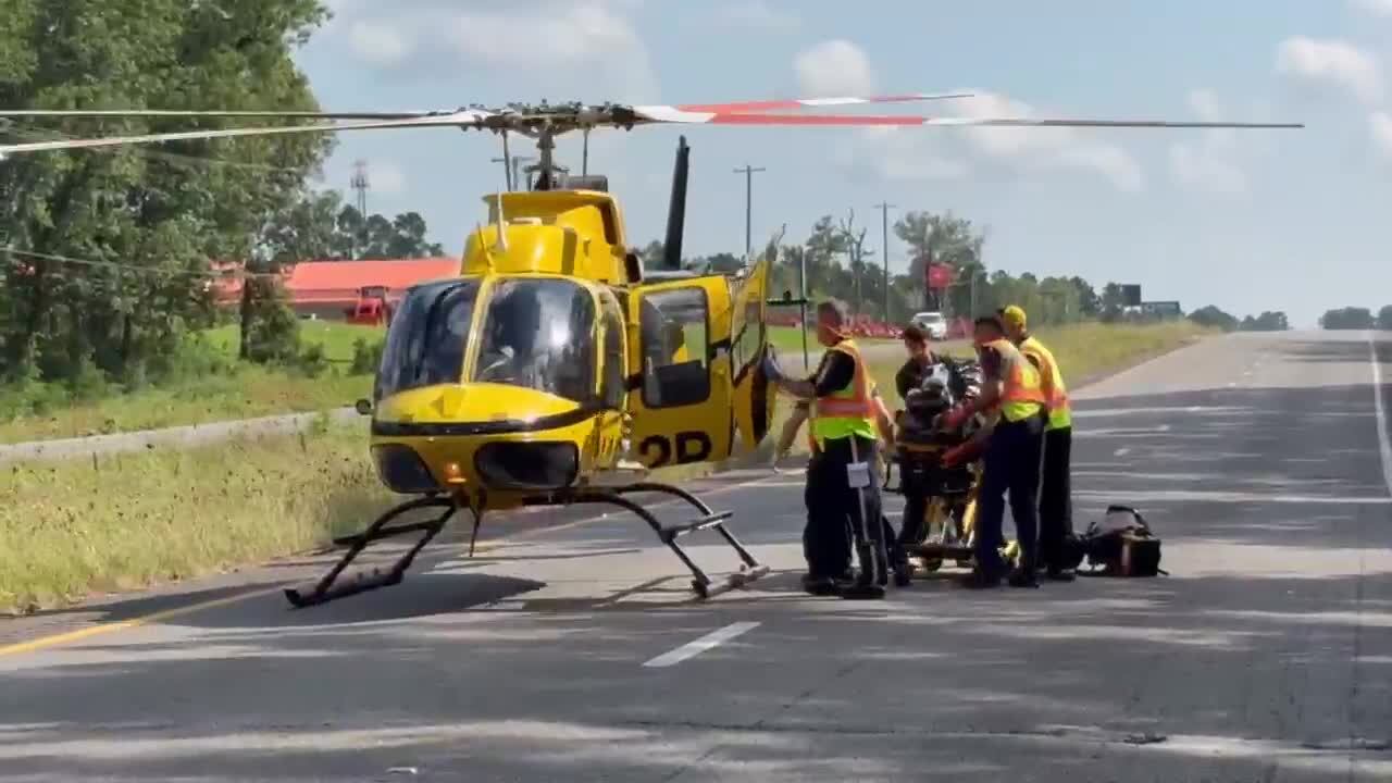 2 dead, 1 injured following single-vehicle wreck in Angelina County