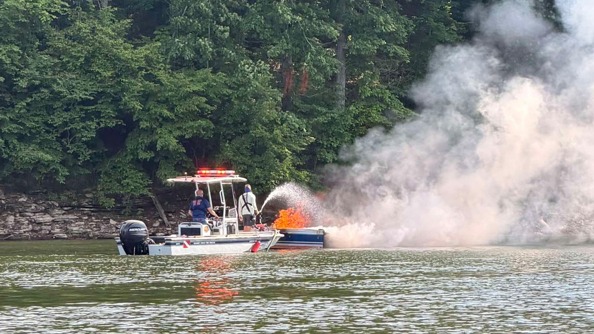 Several agencies respond to Beaver Lake boat fire