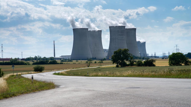 Three US startups are racing to switch on brand-new advanced reactors ...