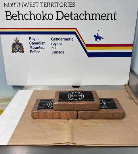 RCMP seize 3kg of cocaine during traffic stop near Behchokǫ̀, NWT