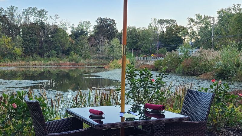 This former stagecoach stop in New Jersey now offers stunning lake ...
