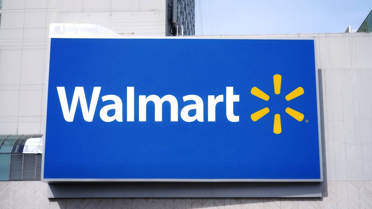 Walmart's $7 wild bird feeder has 2,000 perfect 5-star reviews — 'very ...