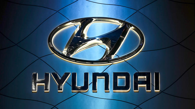 Hyundai recalls over 421,000 vehicles to fix software bug causing ...