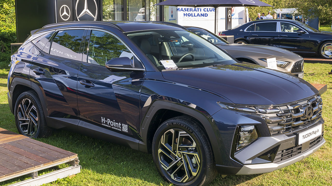 Hyundai recalls over 421,000 vehicles to fix software bug causing ...