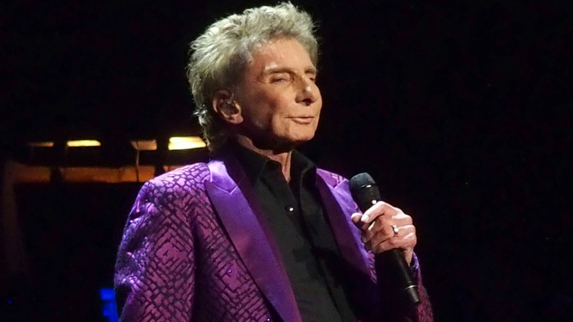 Barry Manilow siempre ha sido un showman reacio