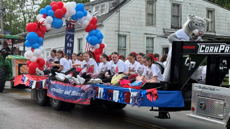 Long-awaited homecoming recognition highlights local parade