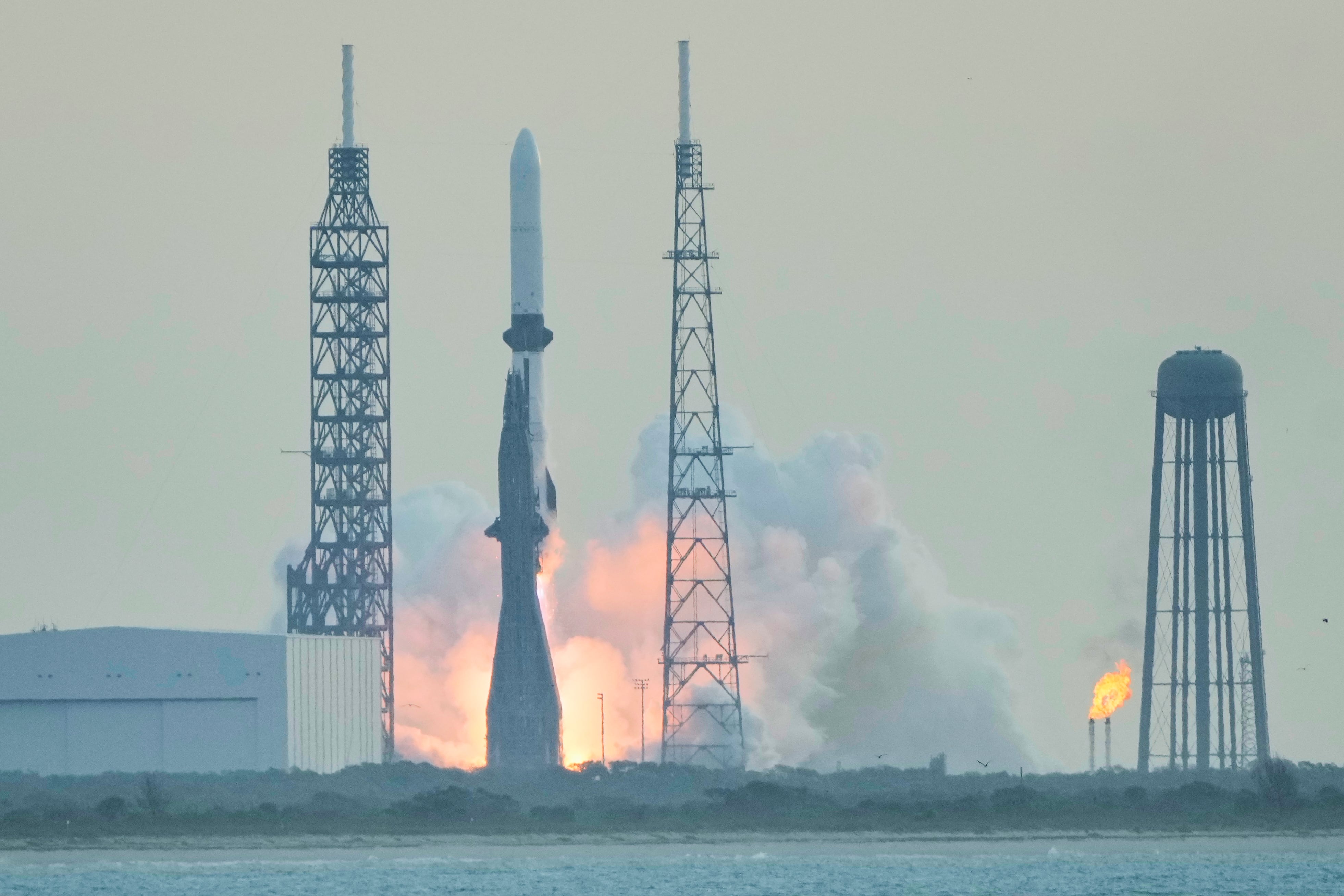 Blue Origin gets green light for next flight after New Glenn failure