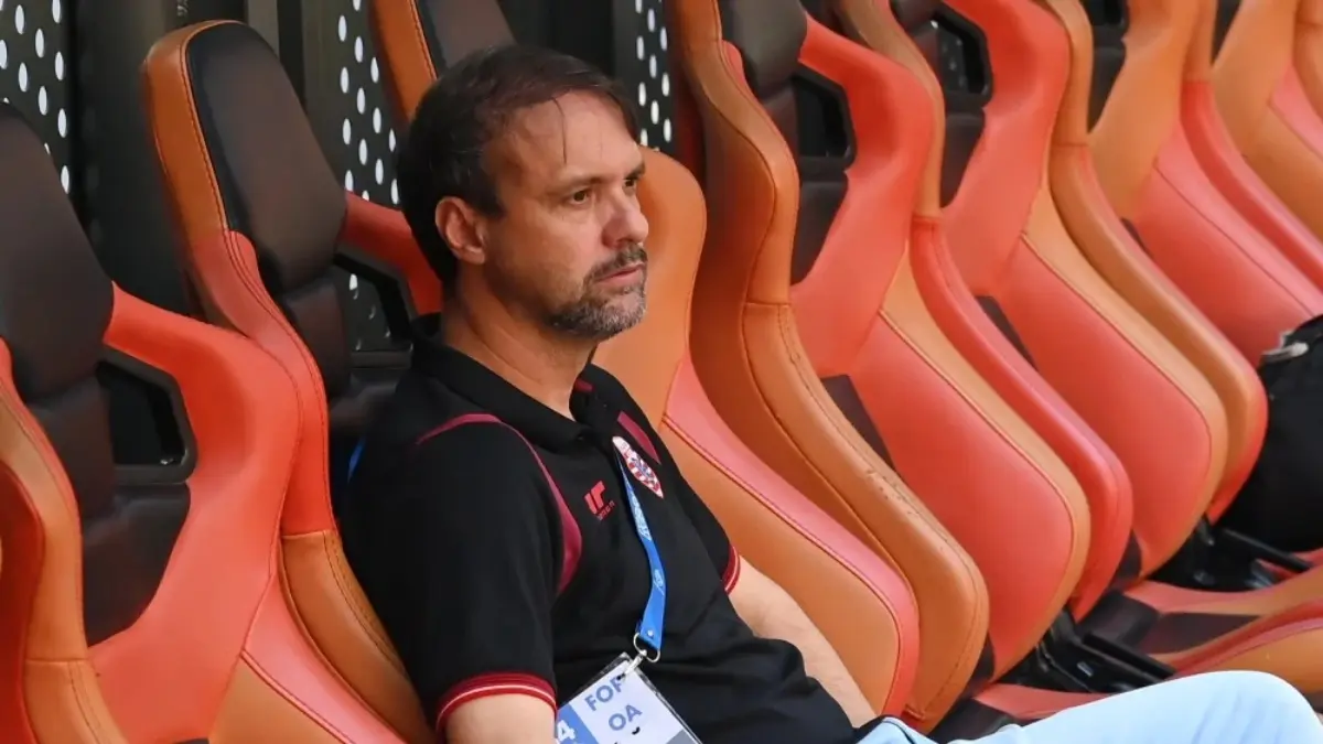 Souza tinggalkan Persija Jakarta, manajemen siapkan pelatih baru untuk ...