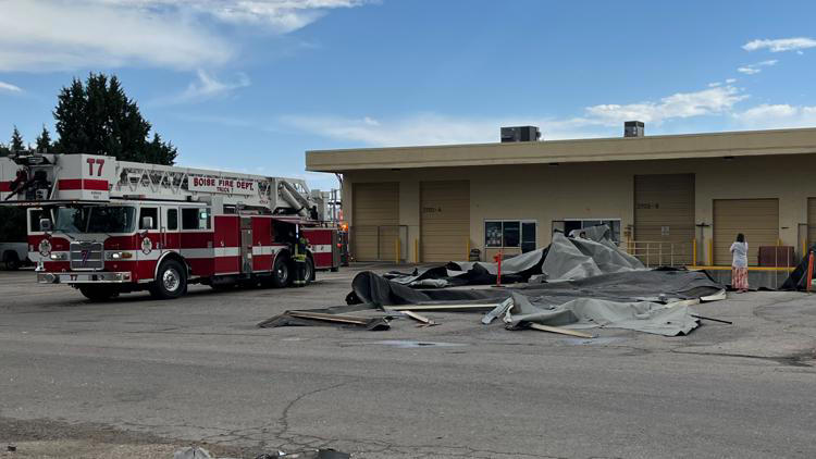 Strong winds blow the roof off a Boise Airport cargo building