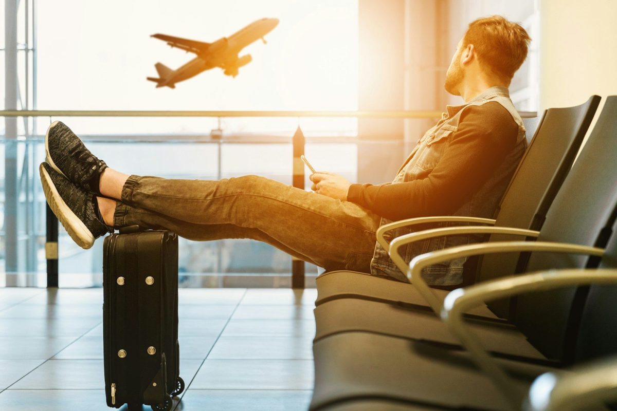 9 flight booking mistakes that are costing you hundreds every trip