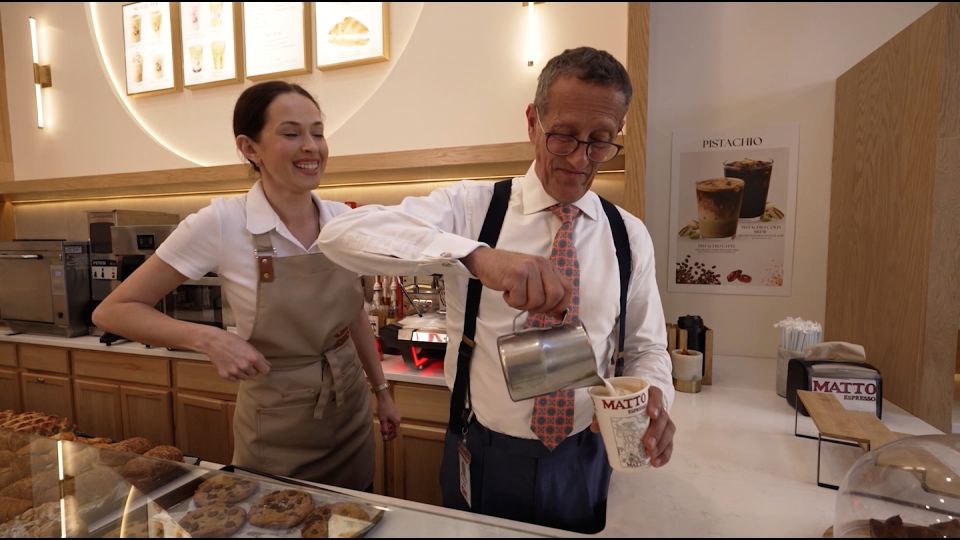 US coffee chain causes stir with low-price model