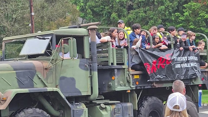 Jersey proud: DARE students participate in Memorial Day parade