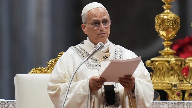 Pope believes 'the Bears belong in Chicago,' mayor says