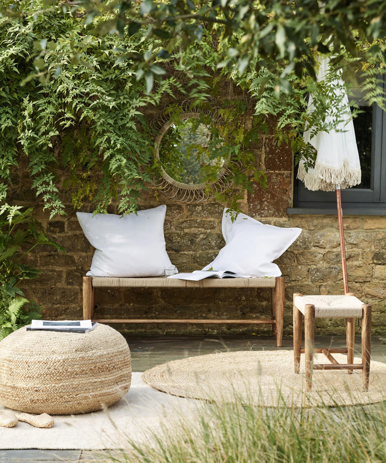 This simple 3-plant formula is the secret to an elevated backyard