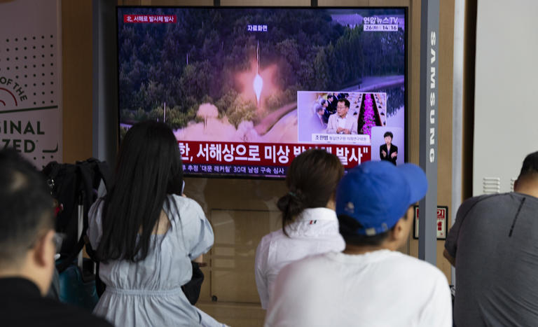Corea del Norte lanza misiles balísticos de corto alcance hacia el mar ...