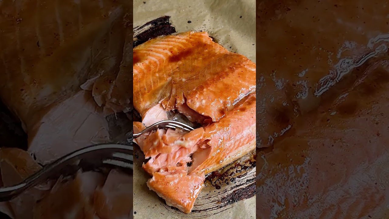 Healthy rice paper dumplings with salmon and vegetables