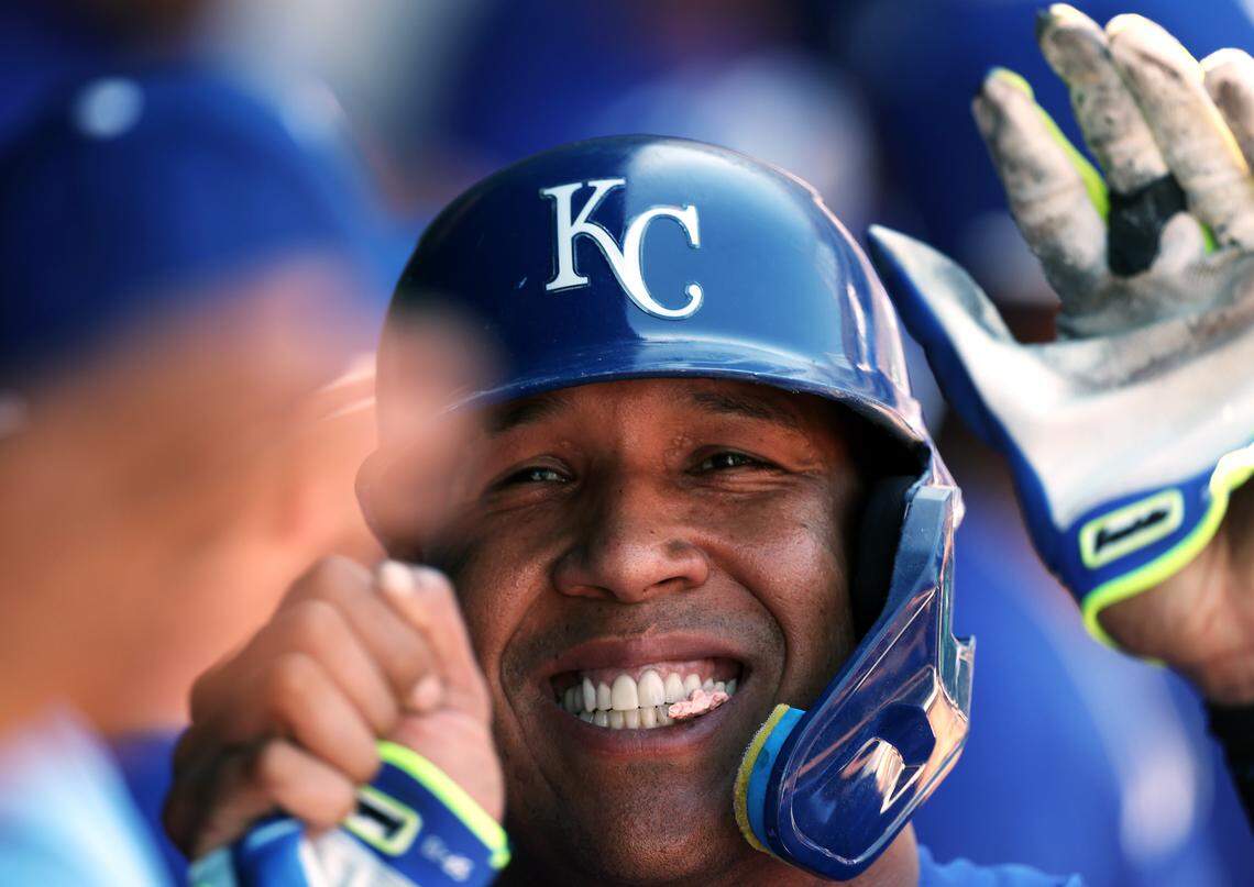 Salvador Perez sets MLB record with milestone homer vs. Yankees at ...