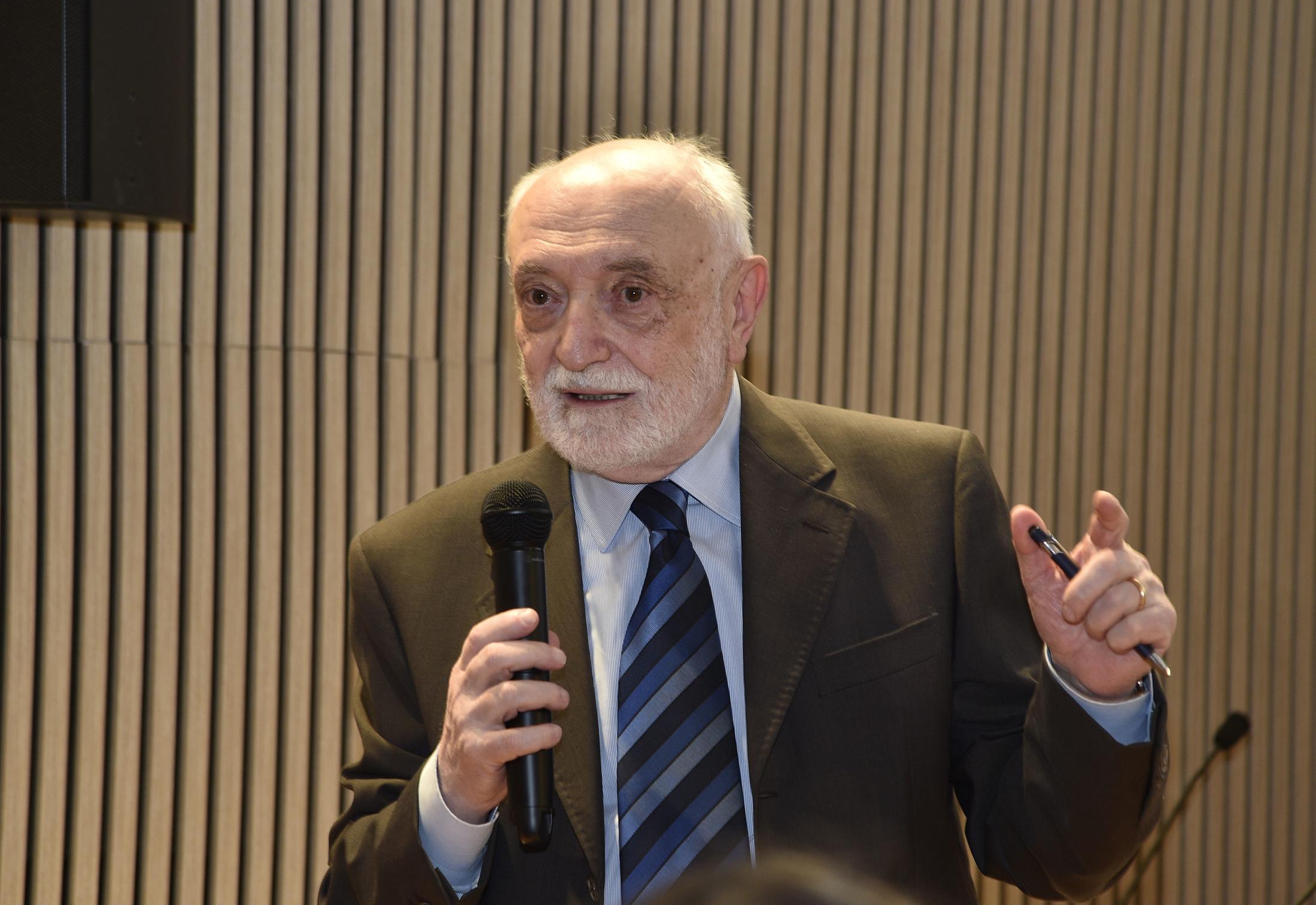 Giunta uscente, top e flop. Bocciati Iommi e Piccioni. Caldarelli sopra ...