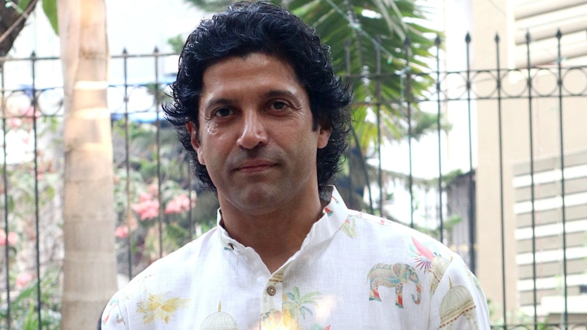 Amid Don 3 row, Farhan Akhtar may play Pakistani cricketer in Aamir ...