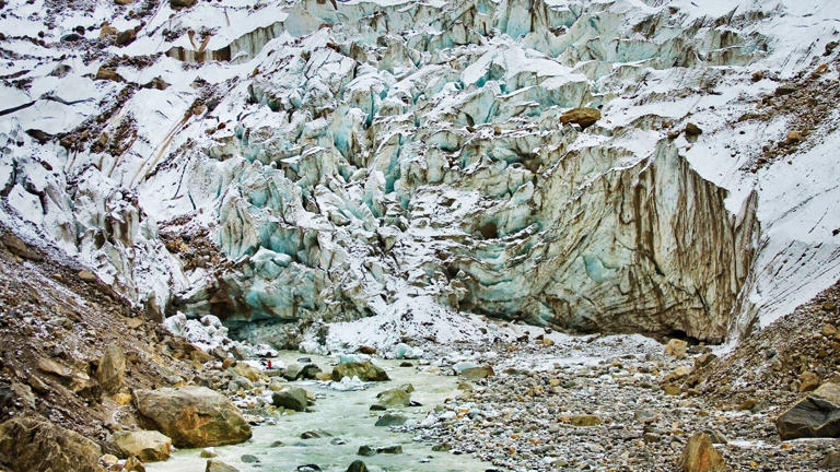 Are Himalayan glaciers unstable? Kanchan Ganga glacier collapse sparks ...